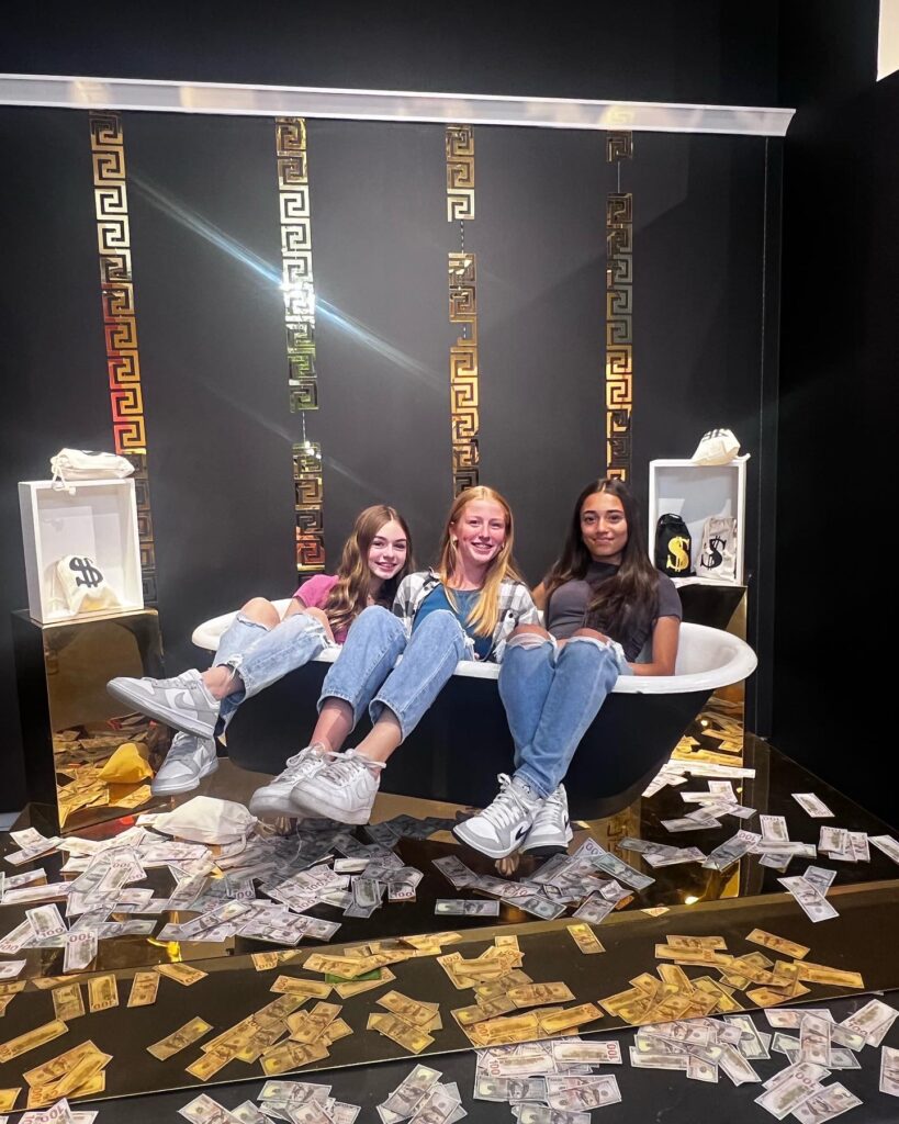 The Gallery Selfie Museum - Welcome